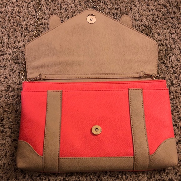 Guess | Bags | Guess Coral Small Purse | Poshmark